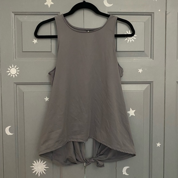 Yogalicious | Tops | Gray Open Back Workout Top | Poshmark